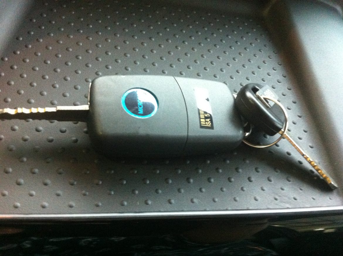 Coches sin carnet nuevos MICROCAR MGO 4 nuevo interior y exterior
