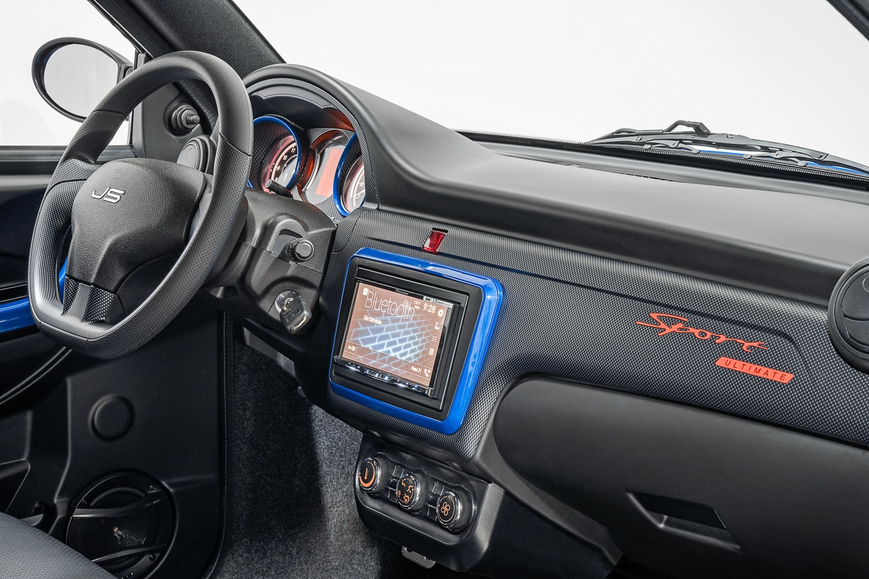 LIGIER JS50 SPORT ULTIMATE PROGRESS CARPLAY - Tu Coche Sin Carnet